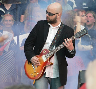 Piparmünditee: "Musta pori näkku", Mihkel Raud