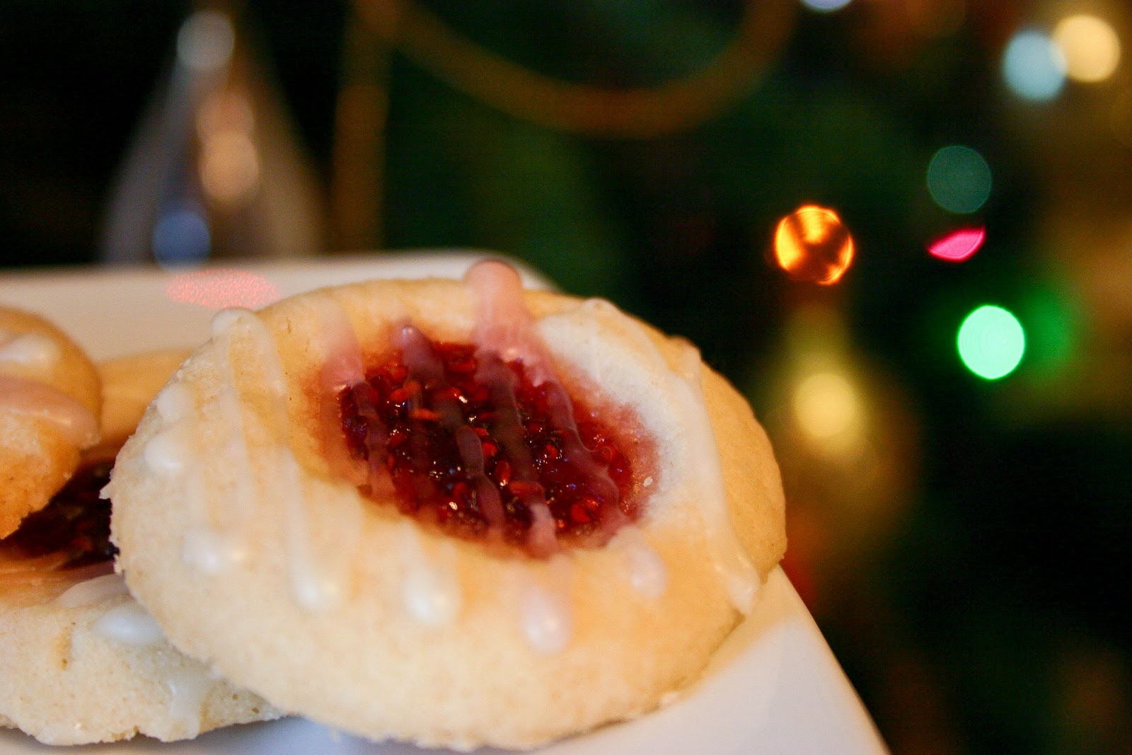 Bakergirl: Raspberry Almond Shortbread Thumbprint Cookies.
