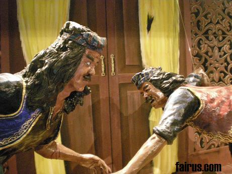 fairusmamat.com: PERTARUNGAN HANG TUAH DAN HANG JEBAT