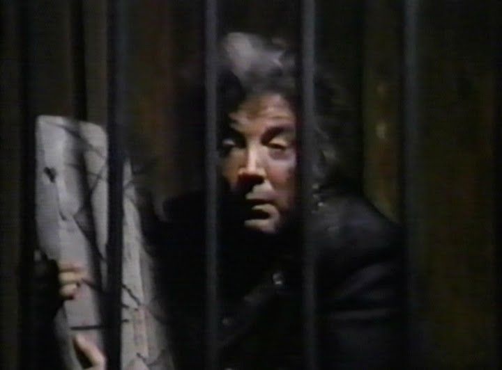 13: FRANKENSTEIN ISLAND / Jerry Warren - 1981