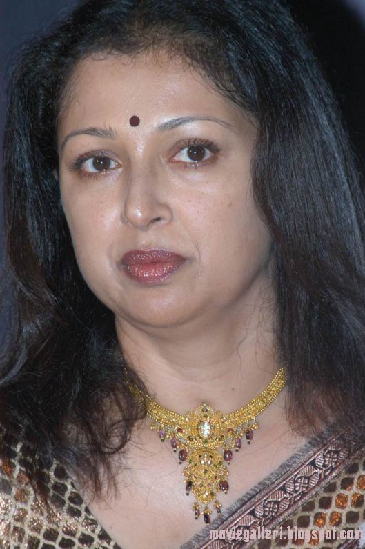 Actress Gowthami Latest Stills pics photo gallery images | New Movie ...