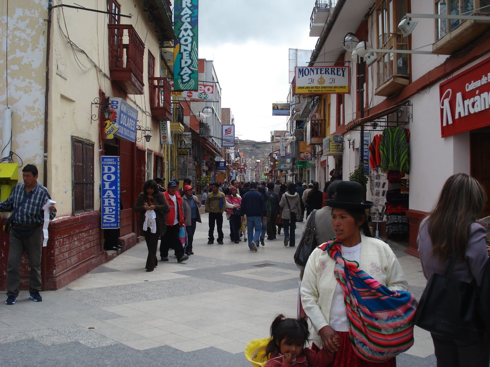 Leroux au Pérou: 8 - PUNO et départ pour "Le" Lac Titicaca.