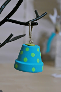 Full of Craft: Ornament Month! Flower pot bells