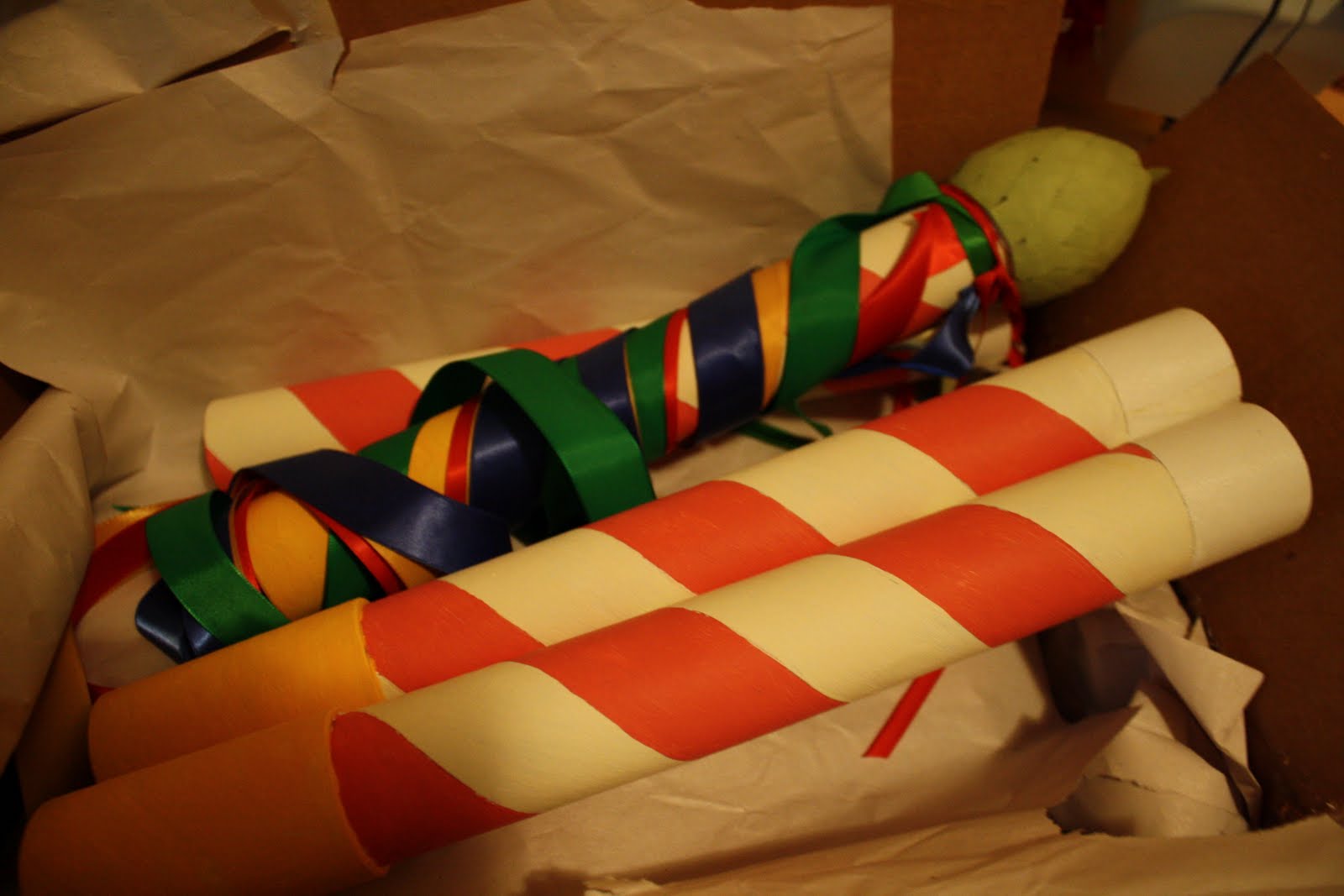 Aux Demilunes: *Guest Post* How to make a "mini" maypole by Wulf