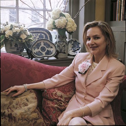 * T h e * V i s u a l * V a m p *: Mrs. O Sets The Table