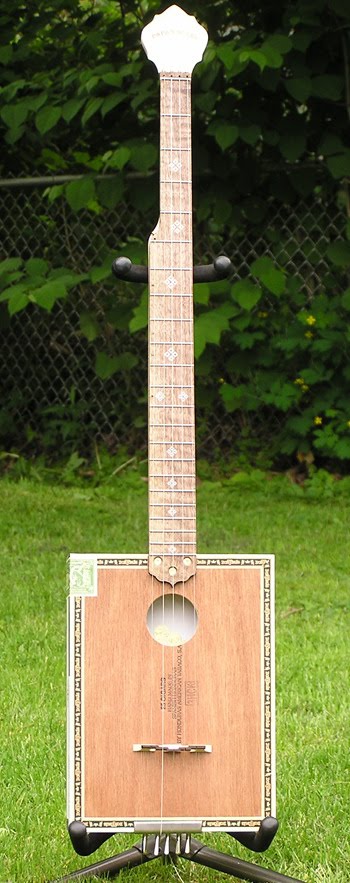 Papa's Boxes: 5 String Cigar Box Banjo