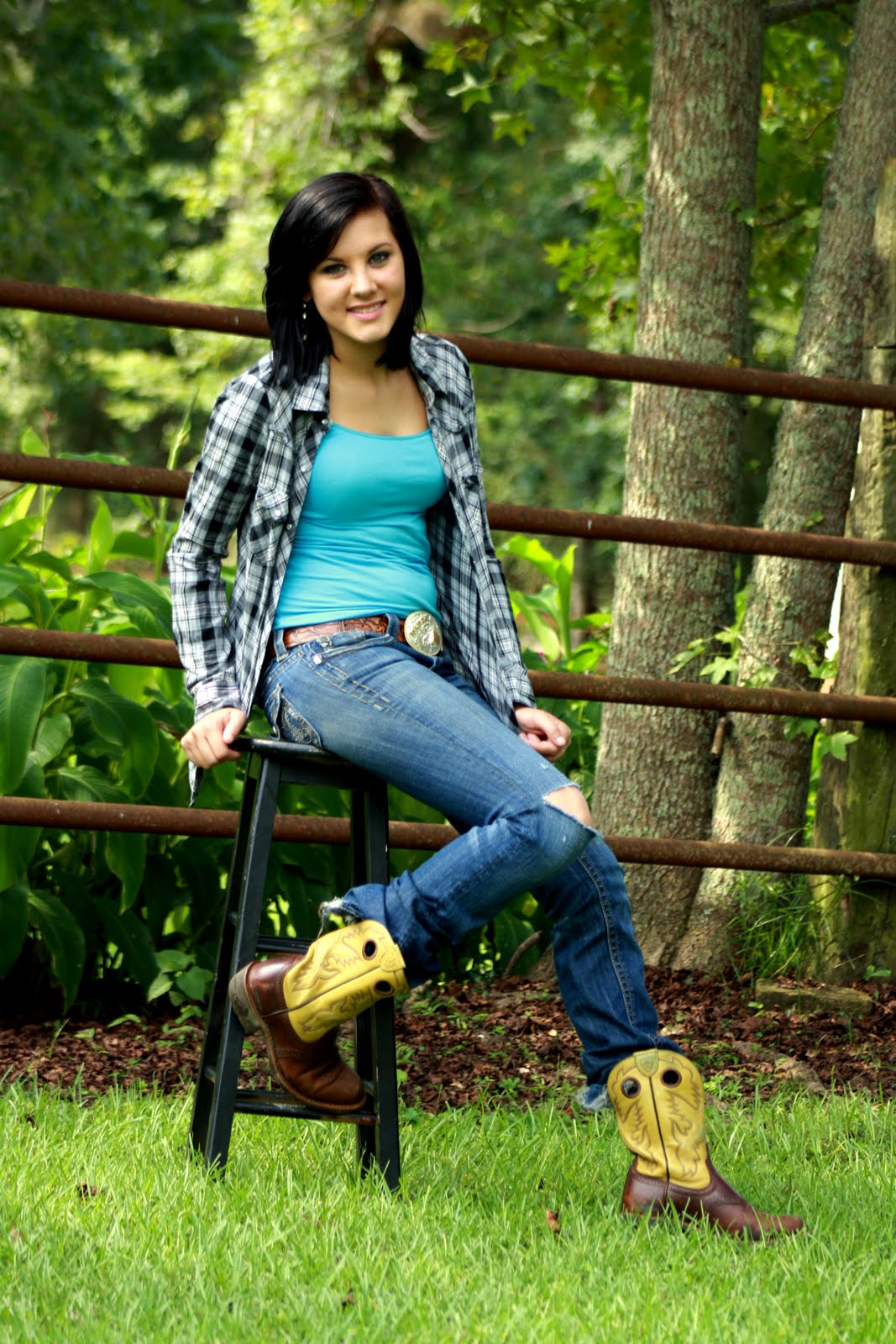 "KEEPSAKES" by Conny's Photography: Kayla Senior Session