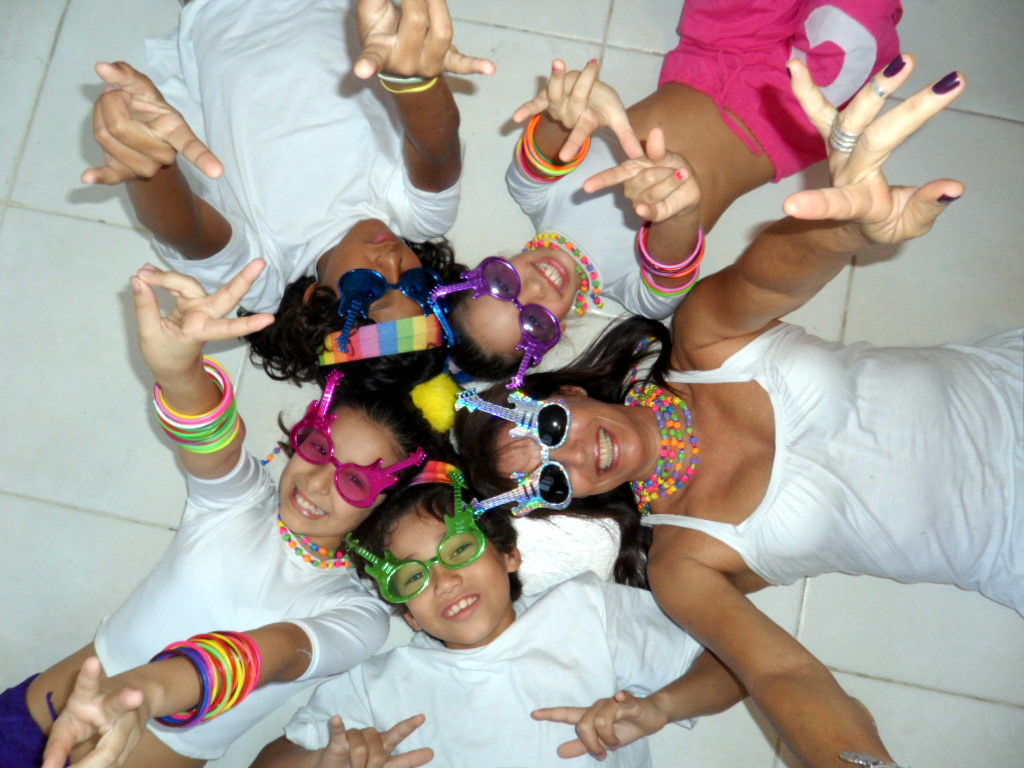 Cacau Vargas: CD INTERATIVO "ROCK SHOCK SHOW" - CÔRO INFANTIL