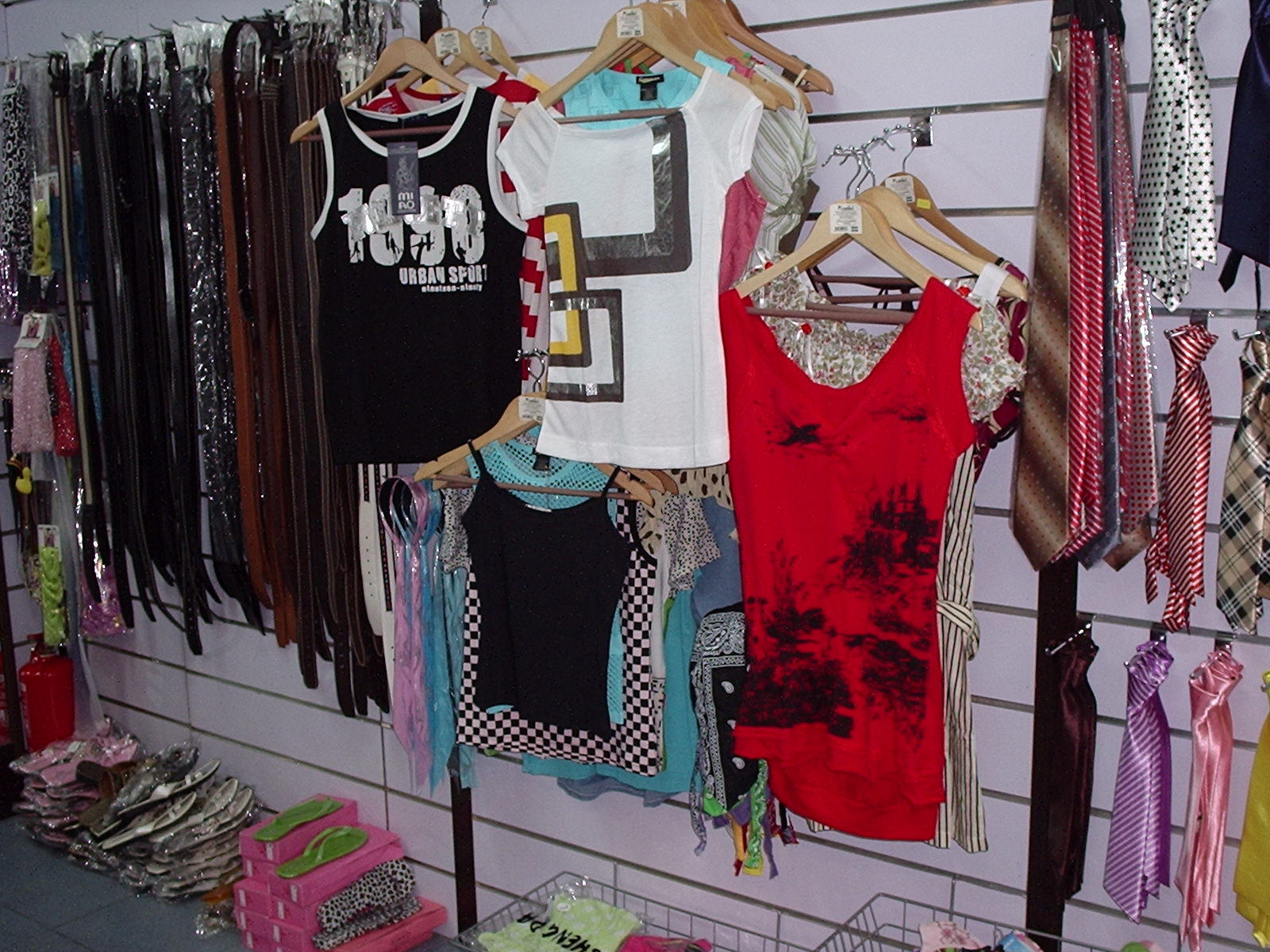 tiendas mayoristas todo a 2 euros bisuteria moda y complementos ...