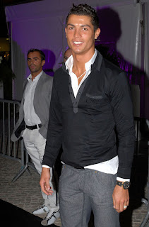 Glamour World.com: Cristiano Ronaldo-Bird Of Football