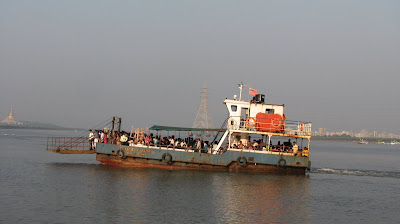 Famous Places in Mumbai: Marve Beach