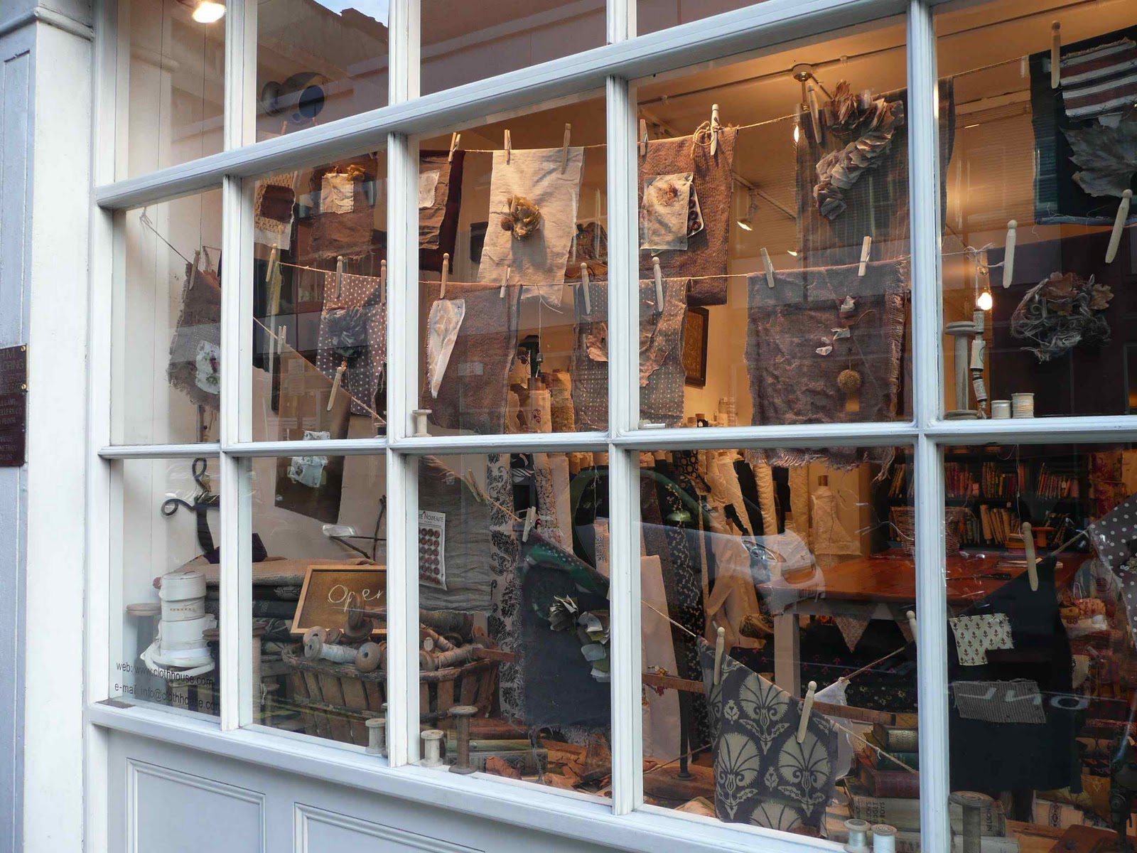 WOOLLIE WANDERINGS: January 2011