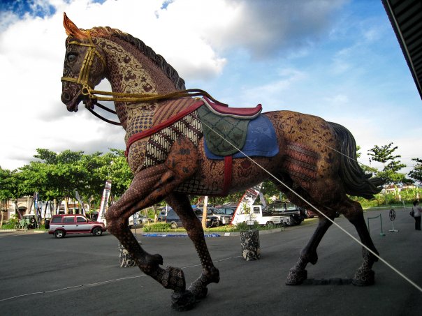 Desain Grafis UNESA: KUDA API PEMBERANI (Adobe Photohop)