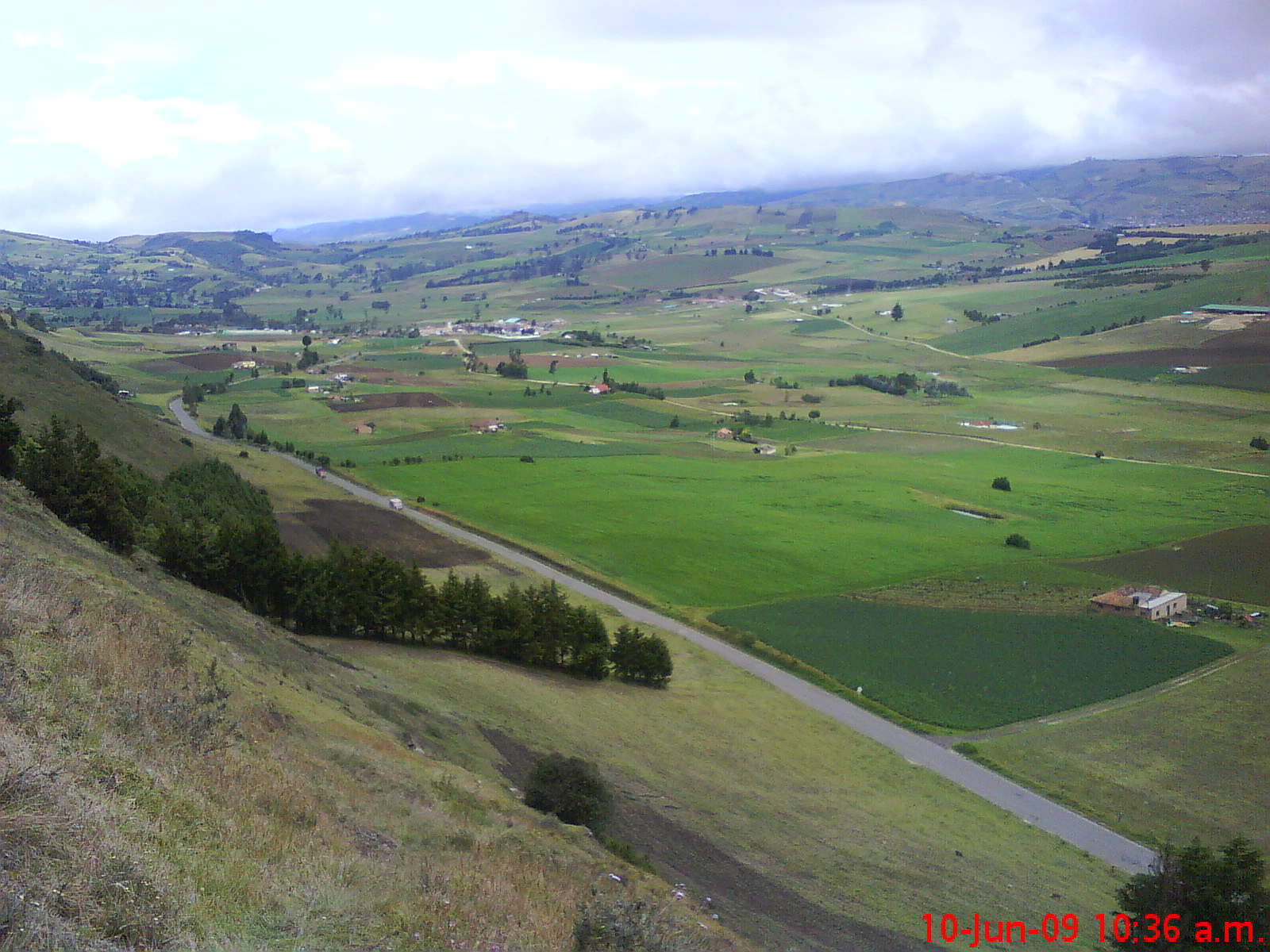 MUNICIPIO DE SORACA: PAISAJE SORACA CENTRO, AL FONDO EL HERMOSO PUEBLO