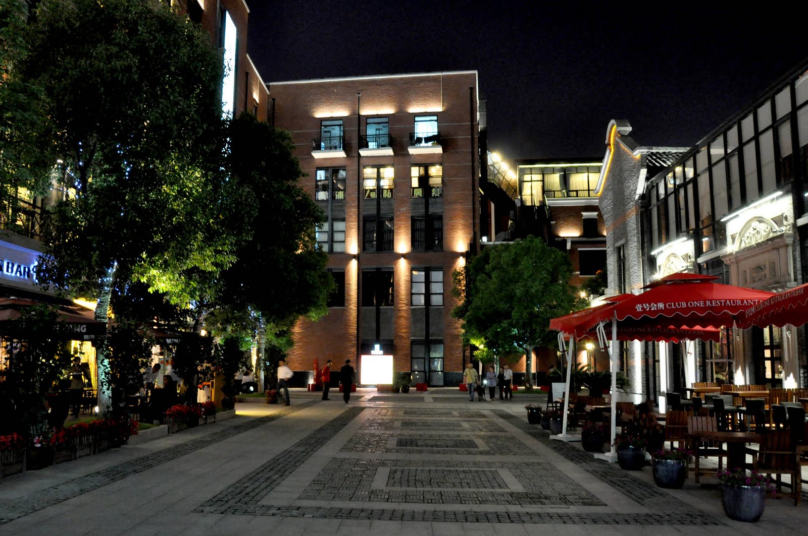 Shanghai 2010 - The Cool Docks