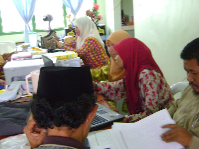 SAR KAFA PEKAN: PEMERIKSAAN KERTAS MARKAH UPKK SARKAFA PEKAN 2009