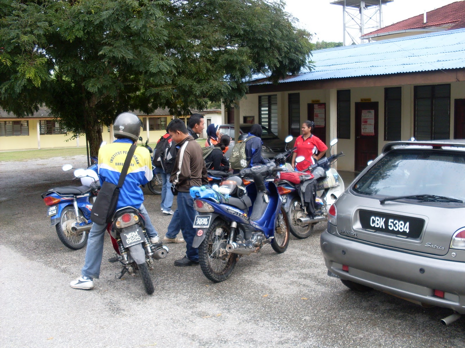 Biru Kehidupanku...: Konvoi Bermotor Ke SK Lenjang