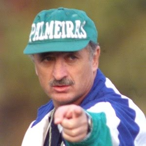 Xeque-Mate- Notícias: 3-5-2 Leva felipão a 1° vitória