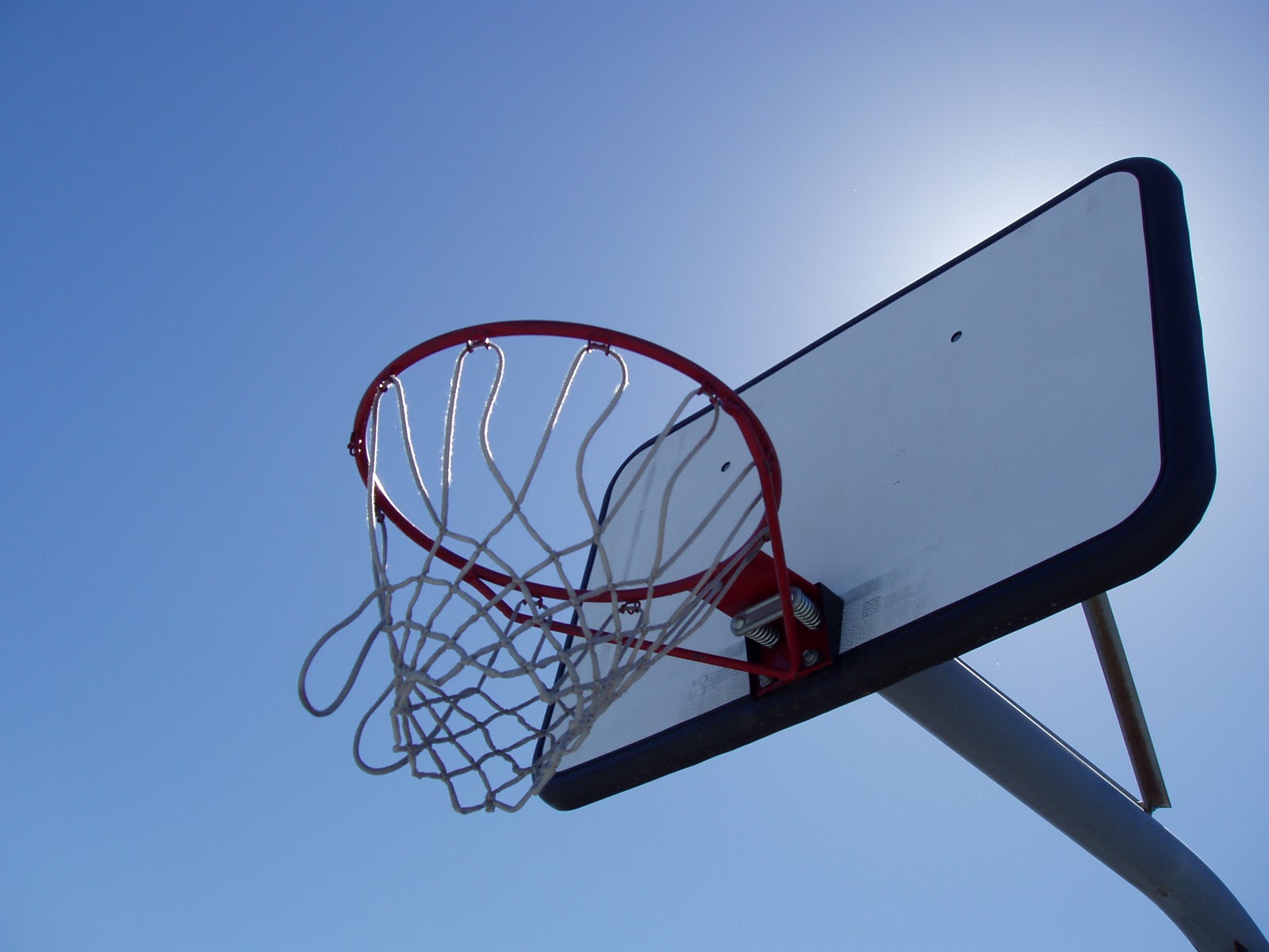 cutcutcut: BASKET BALL HOOP