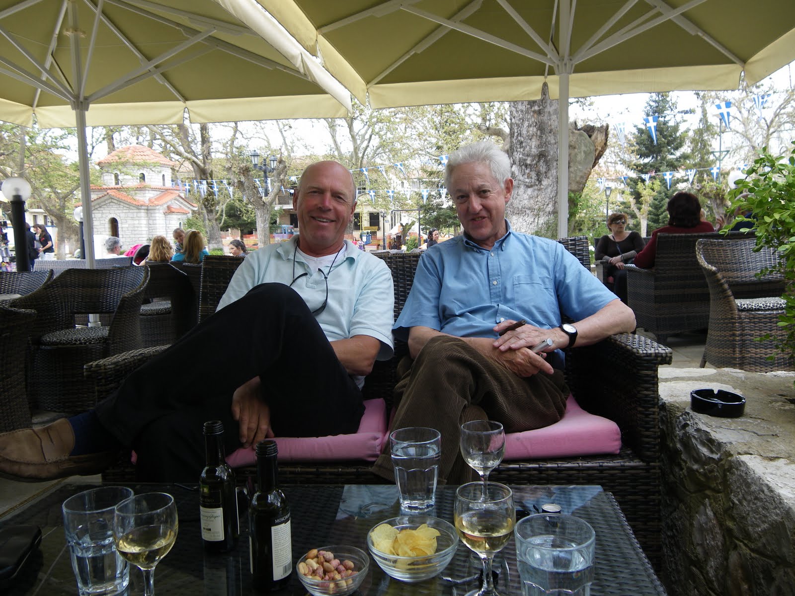 Alec and Vivi's Great Escape: dick staying in Diakofto