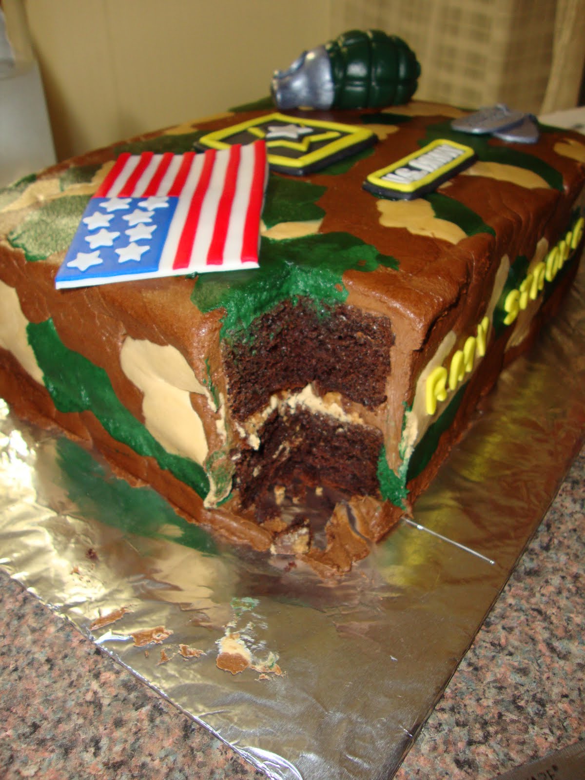 Cakes by Mya! You dream it, I bake it!