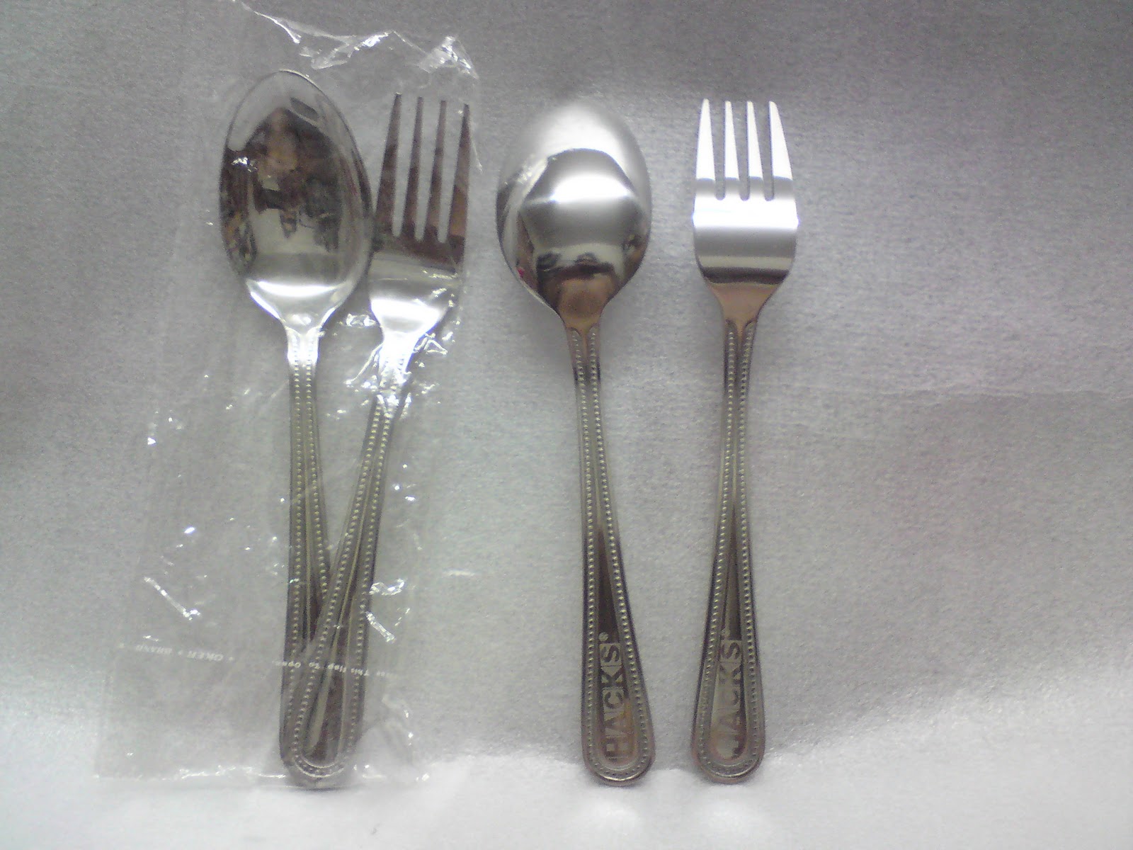 jom kumpul: Sudu dan Garfu besi tahan karat dari HACKS