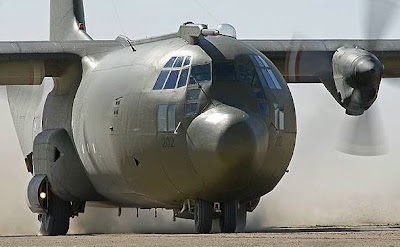 Cold War Warrior - UK & World Defence News: RAF Hercules crash lands