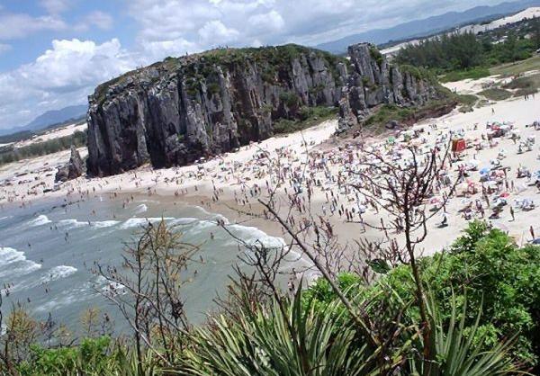 Veja o Brazil: Praias Torres SC
