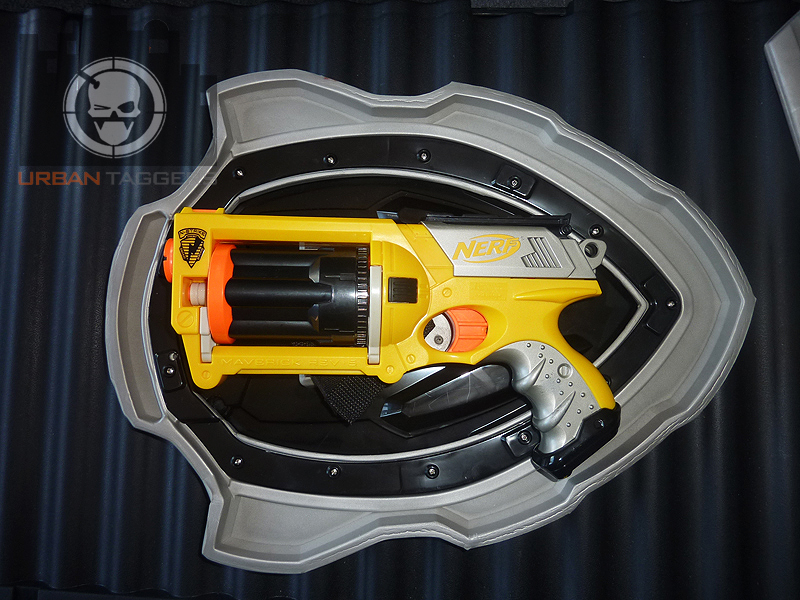 Urban Taggers.: Review: Nerf N-Force Stonewall Shield + Short Sword set