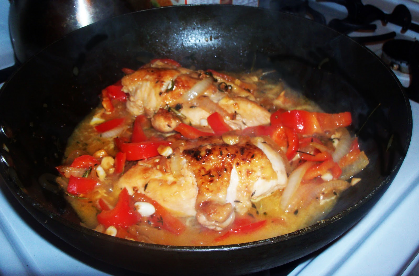 The Foodie Fixx: Orange Juice Chicken with Sweet Onions and Bell Peppers