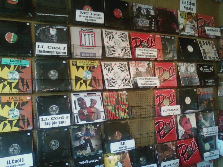 Stevio...LA LA Lovin' It?: Fat Beats LA closing...sale now on