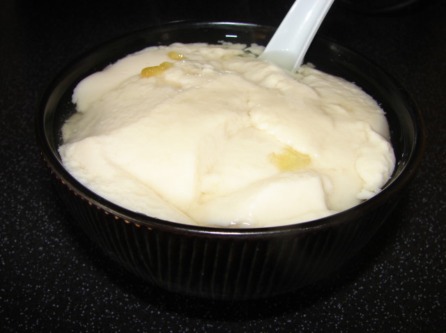 Sunflower Food Galore: Dou fu fa (beancurd jelly) - traditional recipe 豆腐花