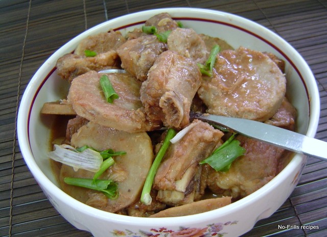 Braised pork ribs with yam
