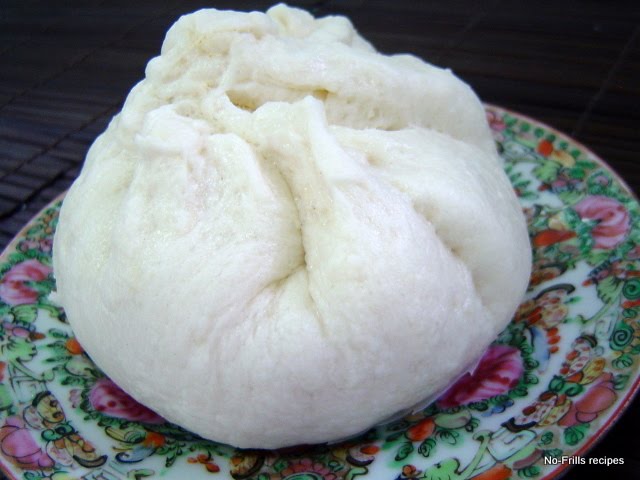 Curry Chicken Pau ~Bun. 'Malaysian Monday No. 10'