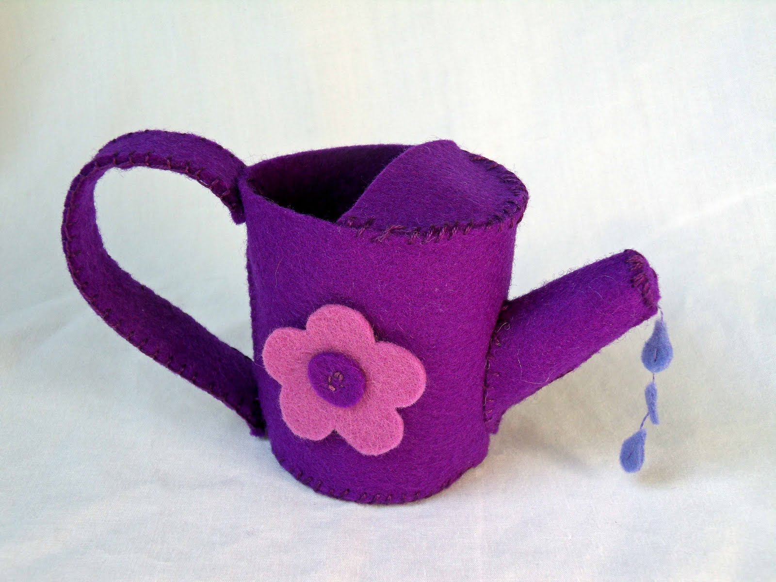 Curly Birds: Felt Fun: Watering Can