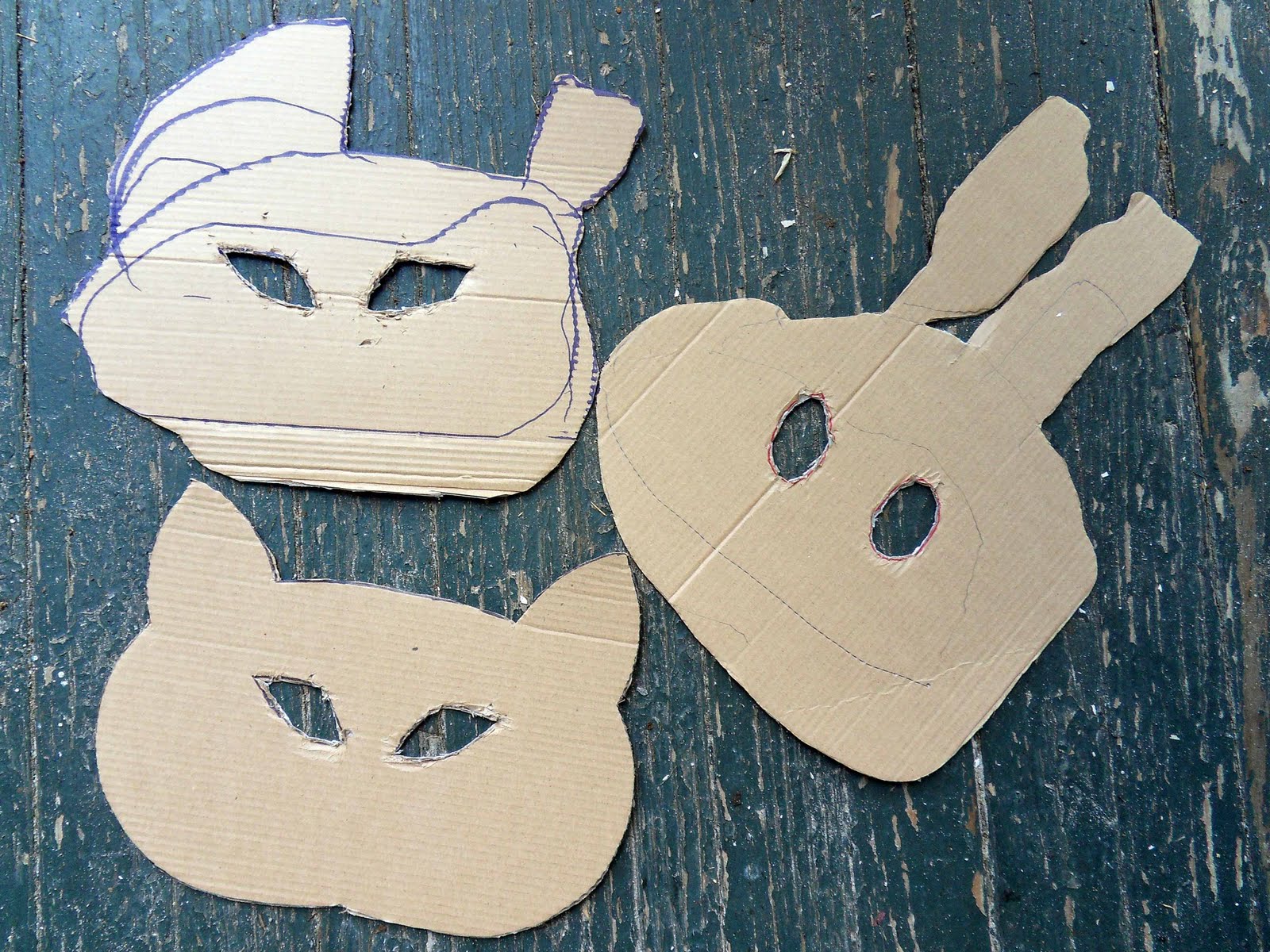 Crafty Birds Making Cat And Rabbit Masks and Tails Curly Birds crafty-birds-making-cat-and-rabbit-masks-and-tails-curly-birds