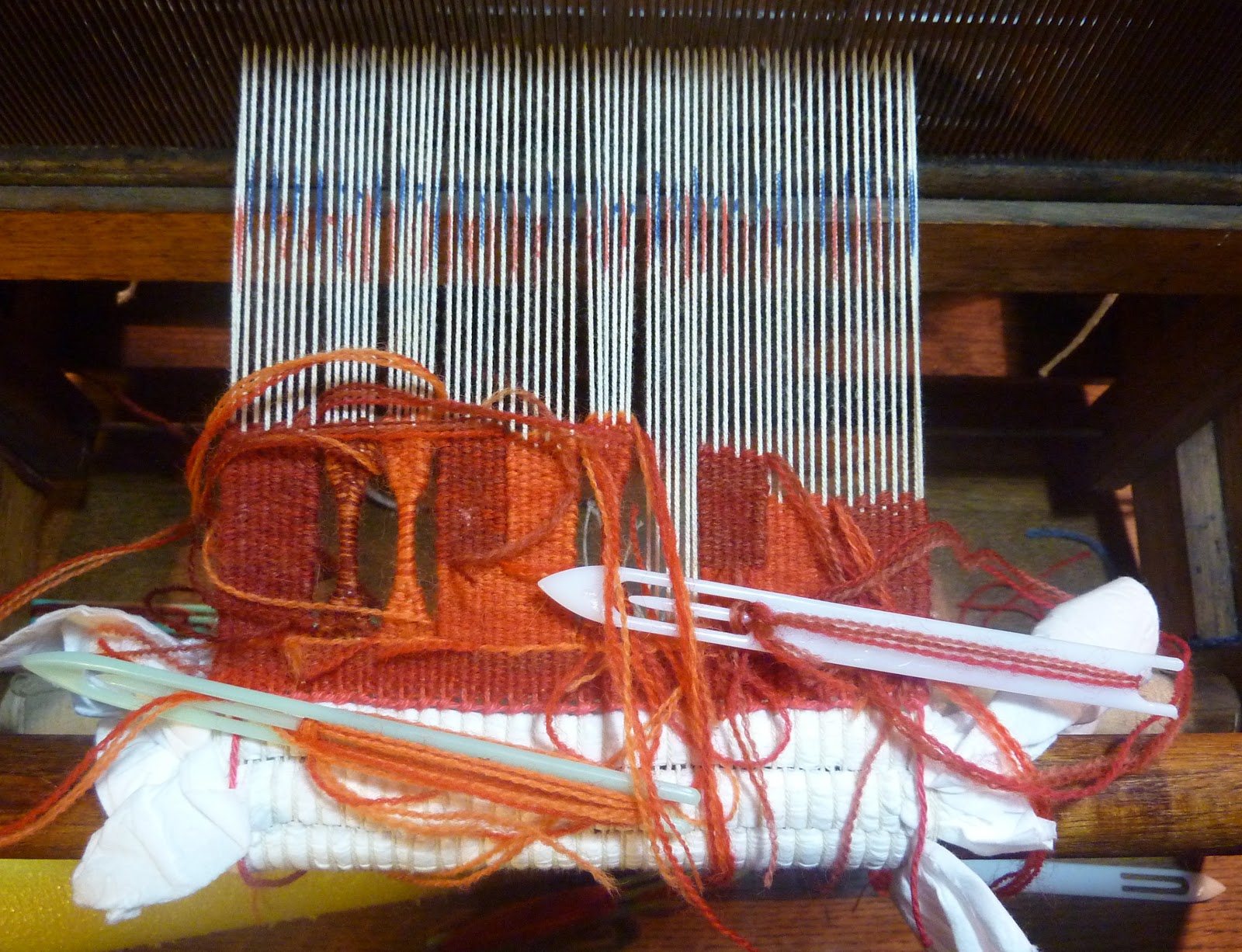 Gangewifre Weaving: Tapestry on a horizontal loom