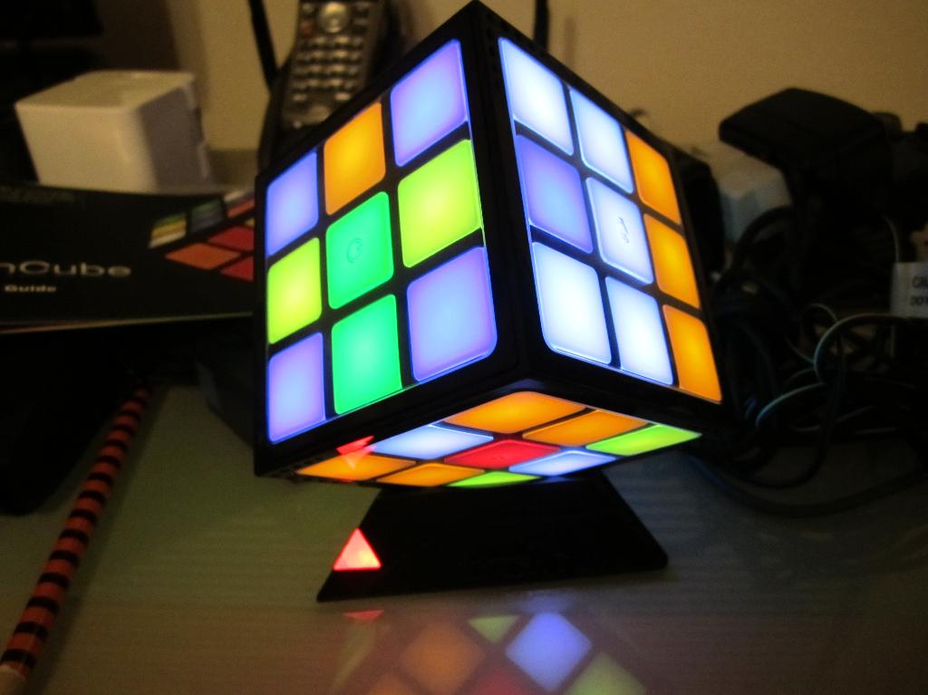ARogan: Rubik's TouchCube