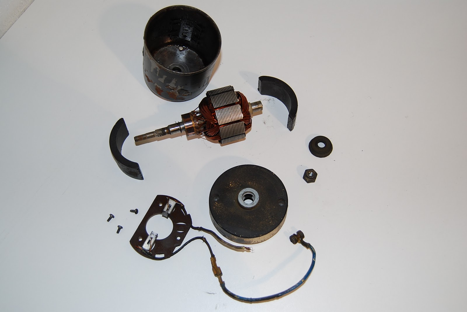 Dino 246 Restoration Blog: Radiator fan motor restoration. Giving our ...