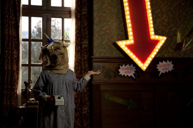 Esto es un caracol...y derrapa.: "Spanish Movie (2009)" Bienvenido Mr. Nielsen