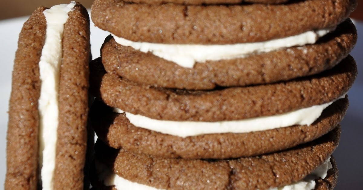 A LA GRAHAM: HOMEMADE SOFT OREOS