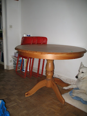 MEUBLES A VENDRE TOUS PETITS PRIX: 1- Table ronde Ikea