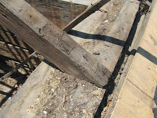 bLOG CABIN - Rebuilding an 1800's hand-hewn structure
