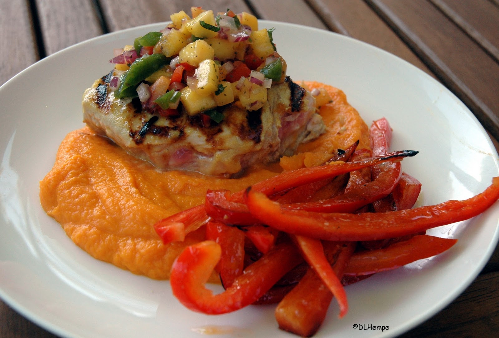 Smart Cooking: Ahi with mango salsa and a pretty puree