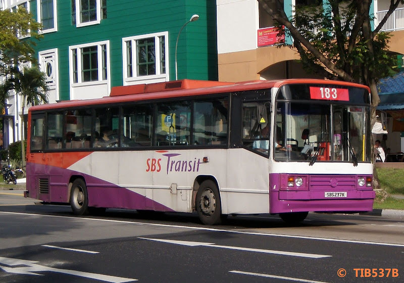 (buses[IN]gapore!): Spotted : Ex -SBS Transit's Walter Alexander O405?