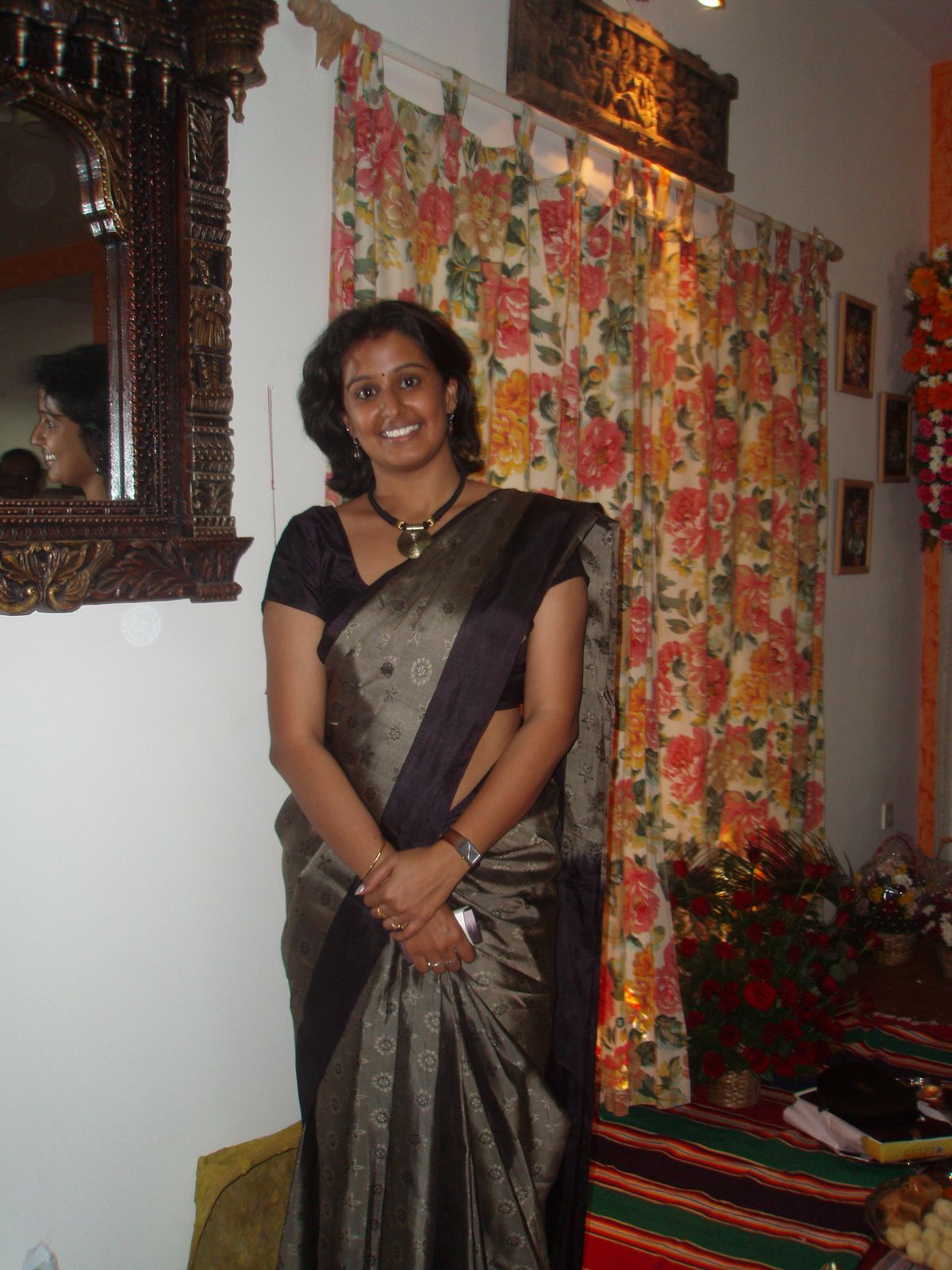 New Bollywod1 Real Life Mallu Girls Clik Pictures To Enlarge