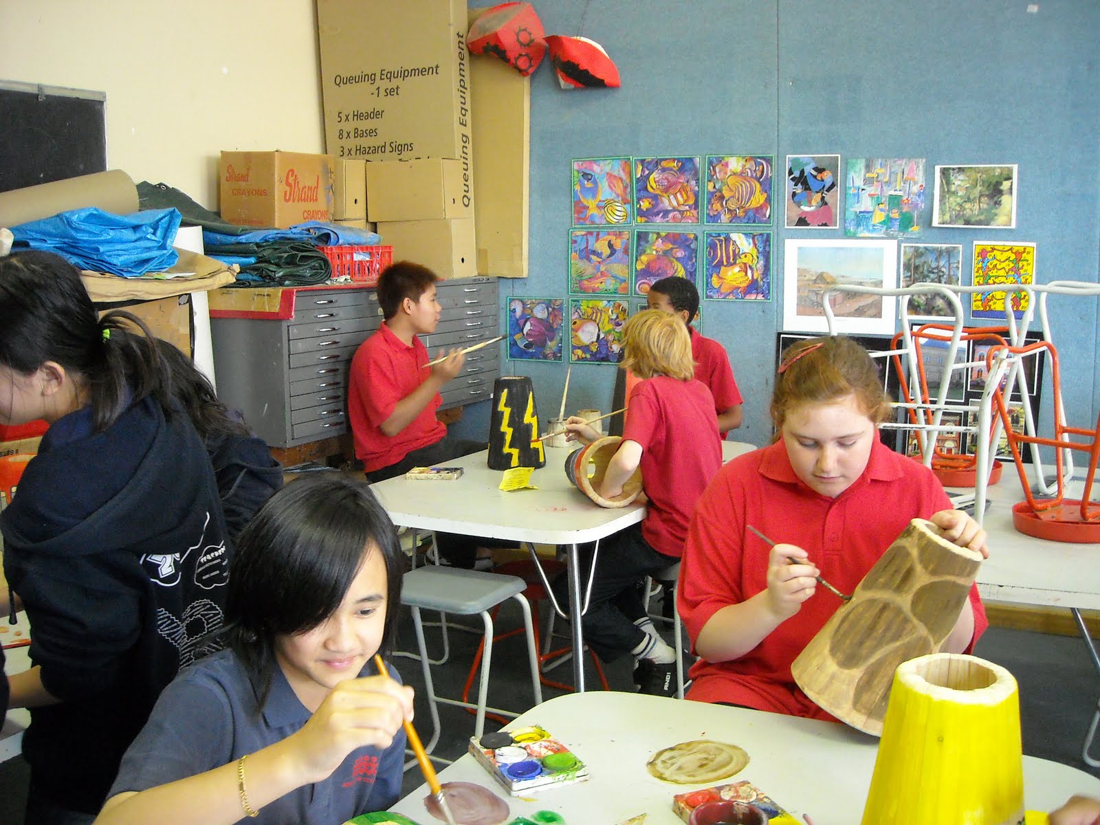 Drum workshop for kids at Pennington Primary.: Designing the drum.
