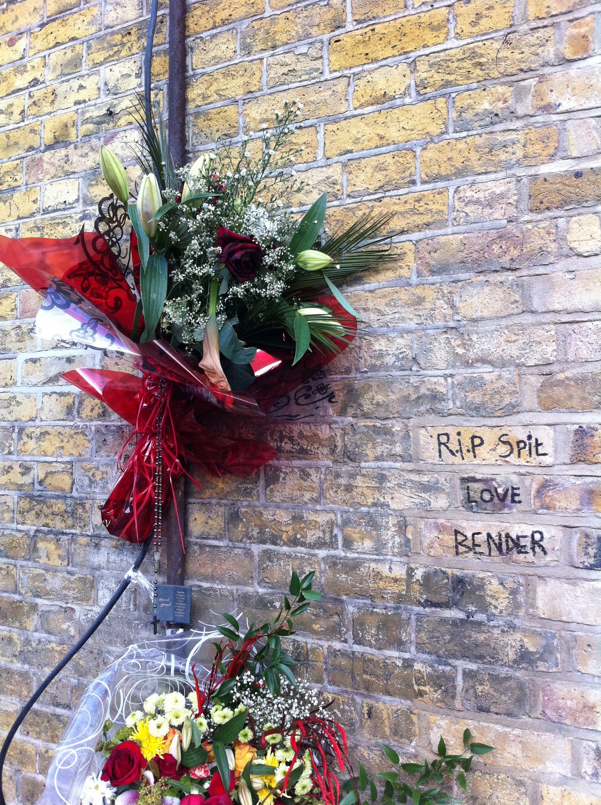 ALL IN A DAY'S WORK: Tom Spiteri tributes