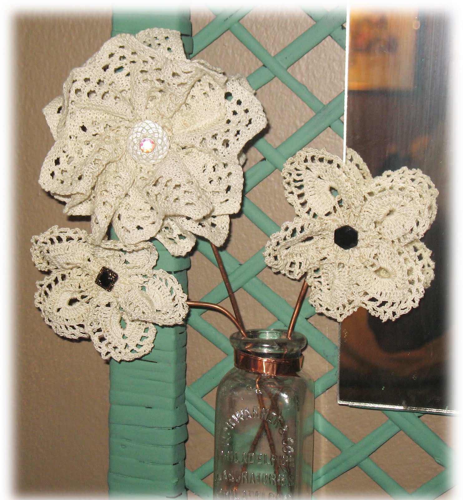 Trinket's Vintage Treasures: Vintage Lace and Button Flowers ~ tutorial