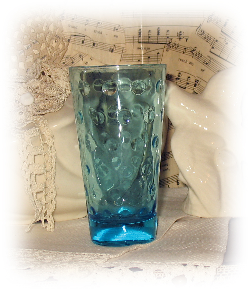 Trinket's Vintage Treasures: Vintage Drinking Glasses~